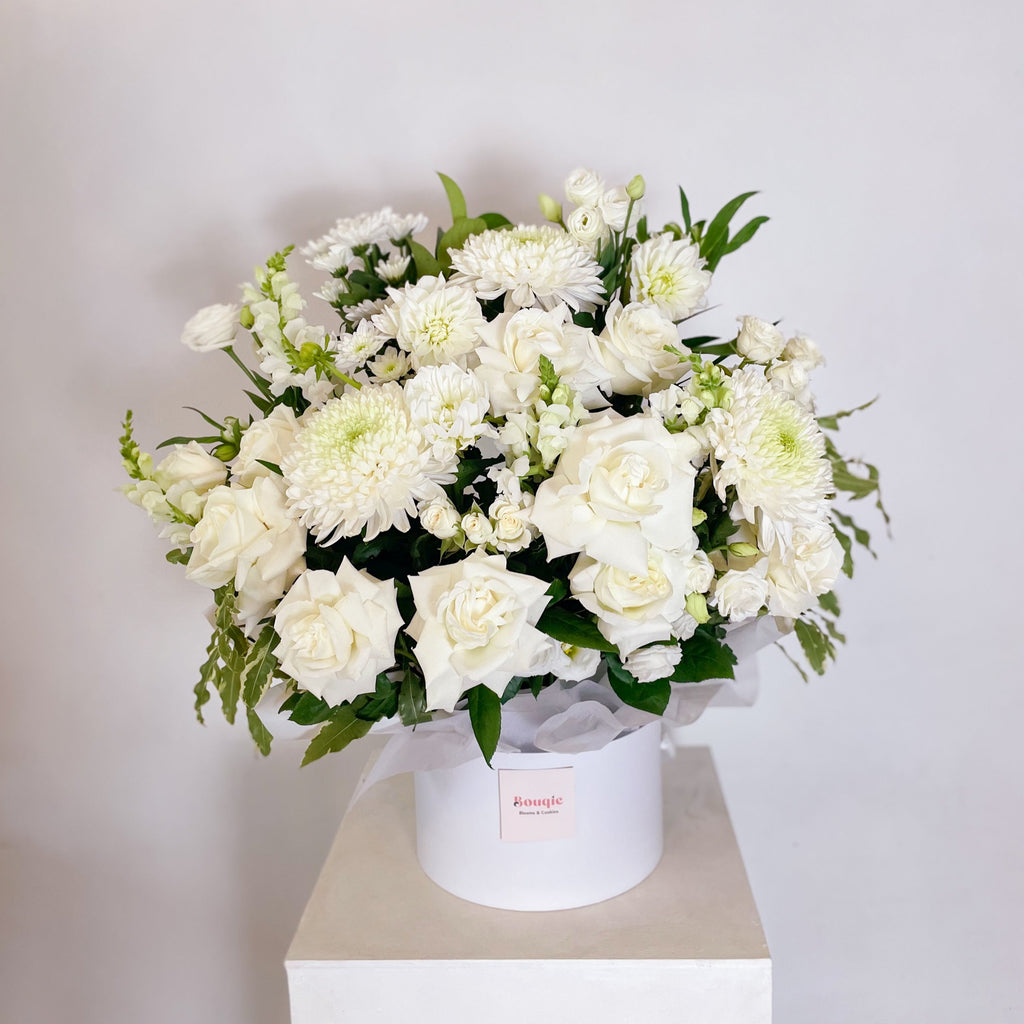 Snow White Round Bloom Box